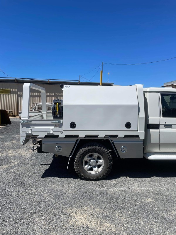 Landcruiser Custom Tray