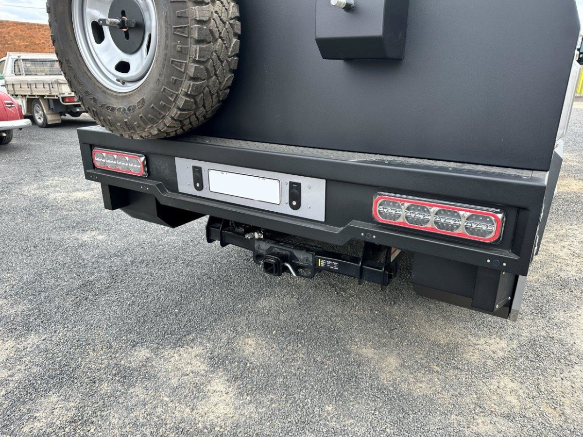 Ford F350 Tray and Canopy